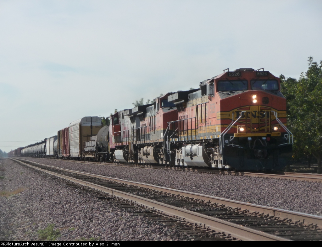 BNSF 5526 West